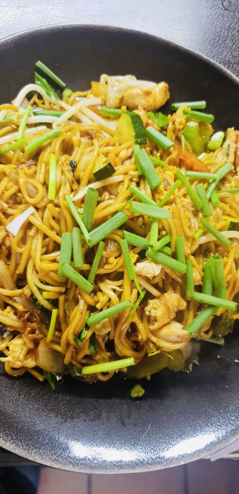 Mee Kung - Dar El Siam